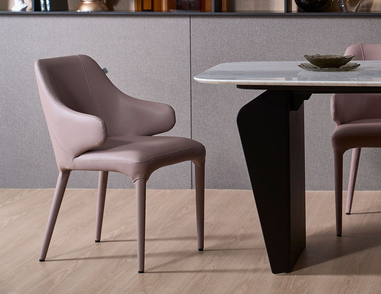 HUGG Dining Chair